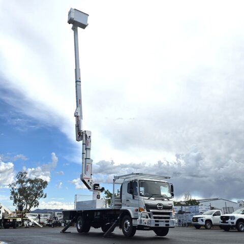 Versalift VST5000 on Isuzu FTS800 - Waimea Group Australia